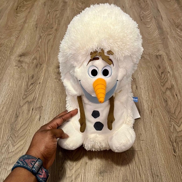 Disney | Toys | Disney Frozen Hide Away Pet 4 Inch White Huggable Olaf ...